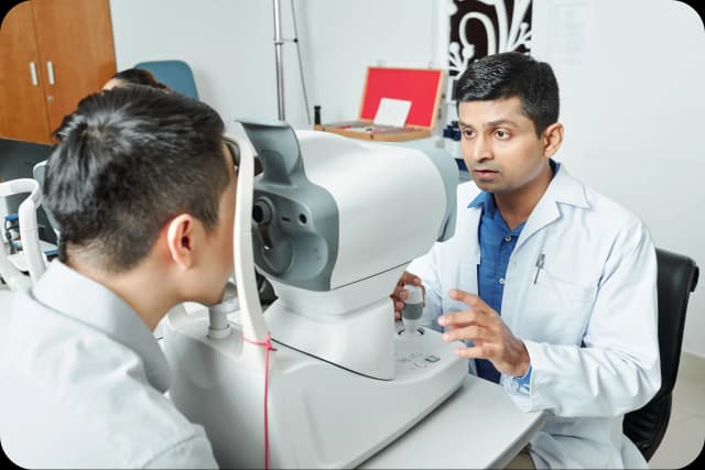 Optometry- OPTOM Course, Fees, Duration, Jobs and Salary | Virohan